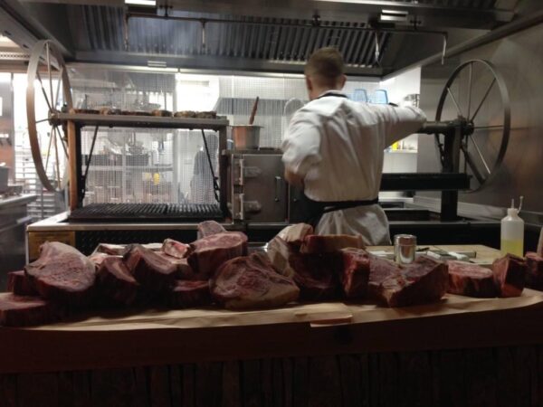 Top 5 Must-Have Commercial Grill Features for Restaurants - J&R ...